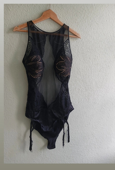 Calvin Klein Luksuzni čipkani bodi Teddy