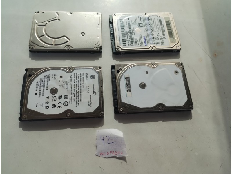 4 KOMADA HARD DISKOVI ZA LAPTOP 2.5 ISPRAVNI MALI