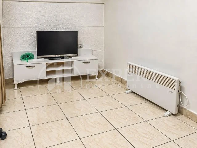 Izdaje se lokal u centru Niša, 21m2