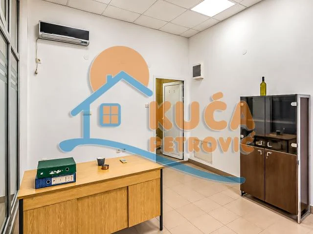 Izdaje se lokal u centru grada