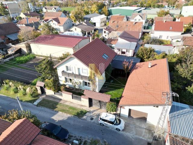 Kuća/poslovni prostor u mirnom delu Salajke - Ustanička ulica