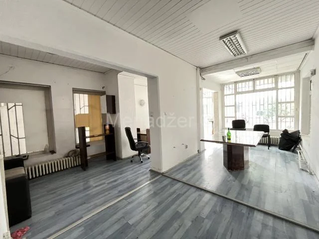 Čukarička padina, lokal 42m2, PR