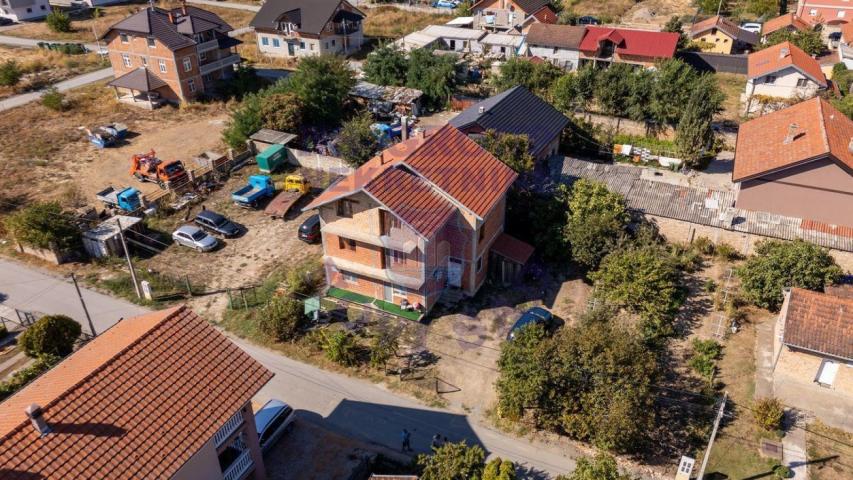 Odlična kuća na Adicama