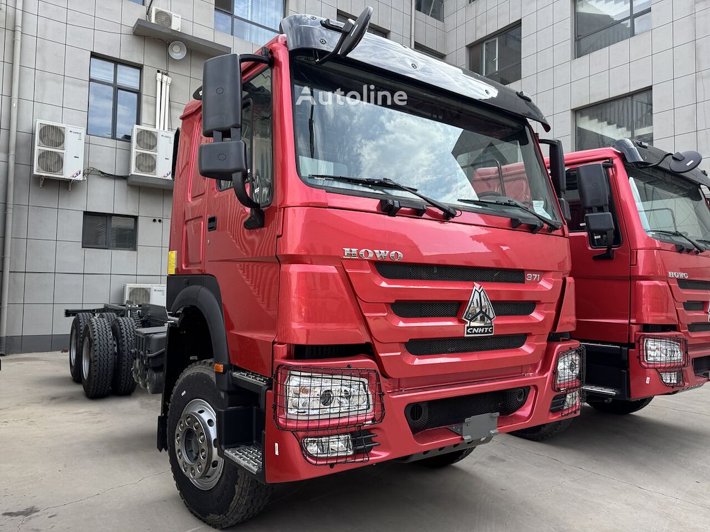Novi Sinotruk Howo 6x4 371hp Chassis Truck kamion šasija