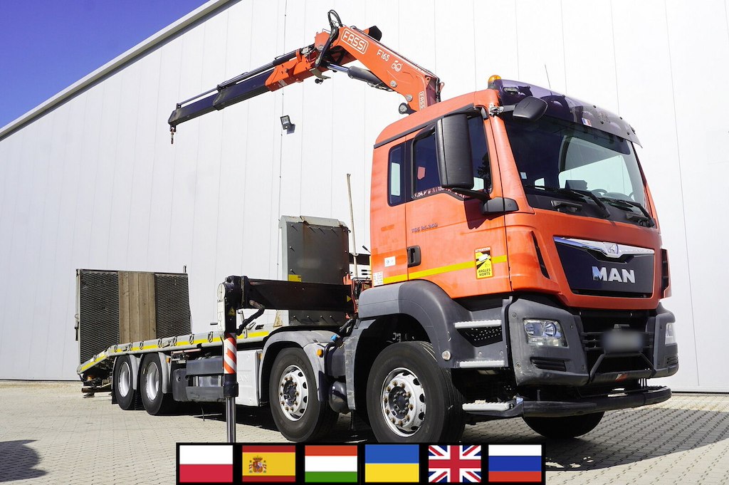 MAN TGS 35.360 E6 8×2 / Fassi F235A.2.22 crane / remote control / To šlep auto