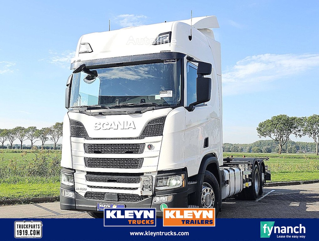 Scania R450 6x2*4 vozilo za prevoz kontejnera