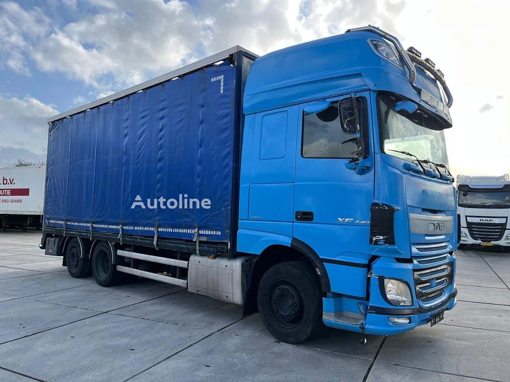 DAF XF 440 FAN Euro 6 inclusief Cuppens trailer kamion za prevoz stoke