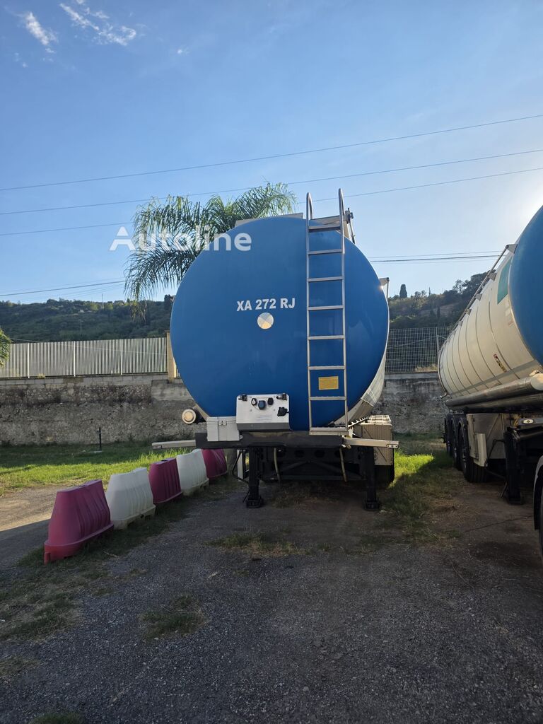 Menci SA 955 cisterna za prevoz hrane
