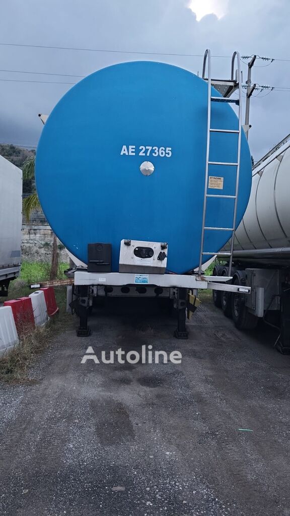 Menci SA 955 cisterna za prevoz hrane