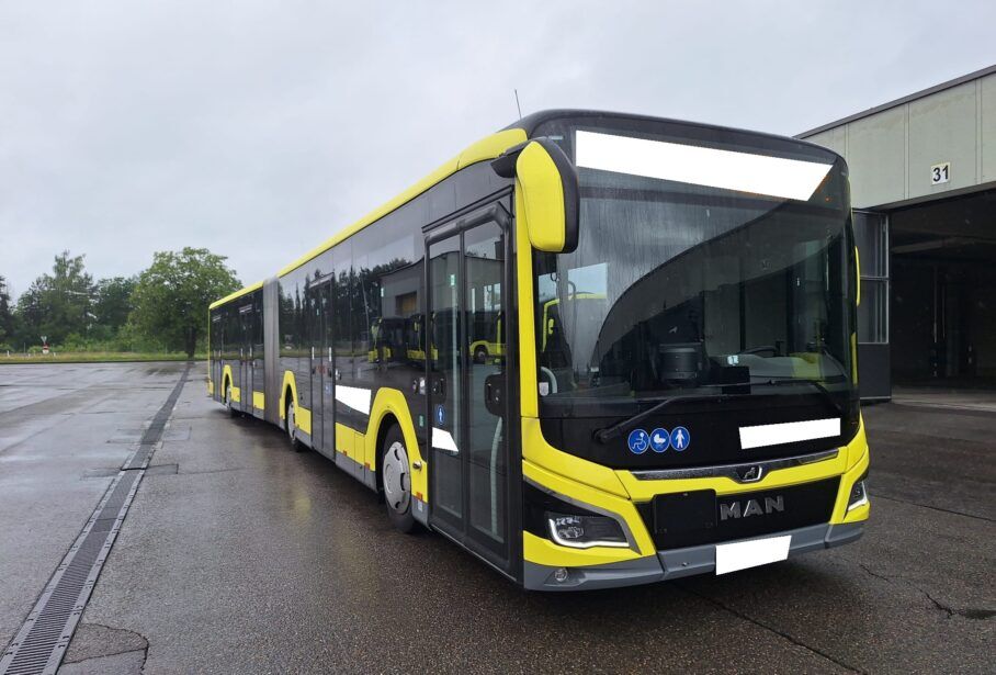 MAN 2x Lion´s City 18 C Hybrid zglobni autobus