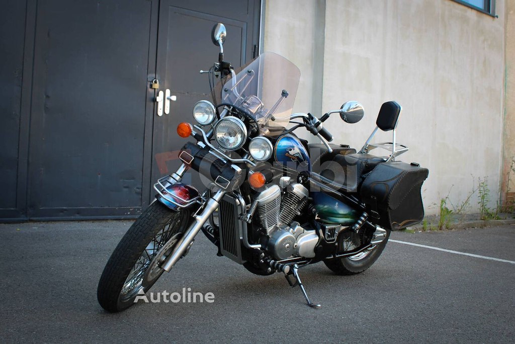 Honda VT 600 C Shadow motocikl