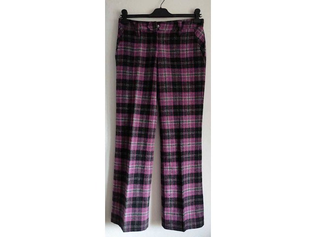 P....S.... Fashion karo pantalone br. 38