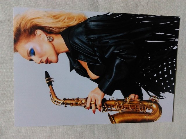 Lepa Brena