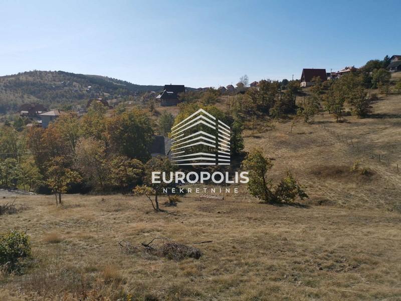 Plac na Zlatiboru – Gajevi, 6797/12 KO Čajetina ID#10456
33.000 €