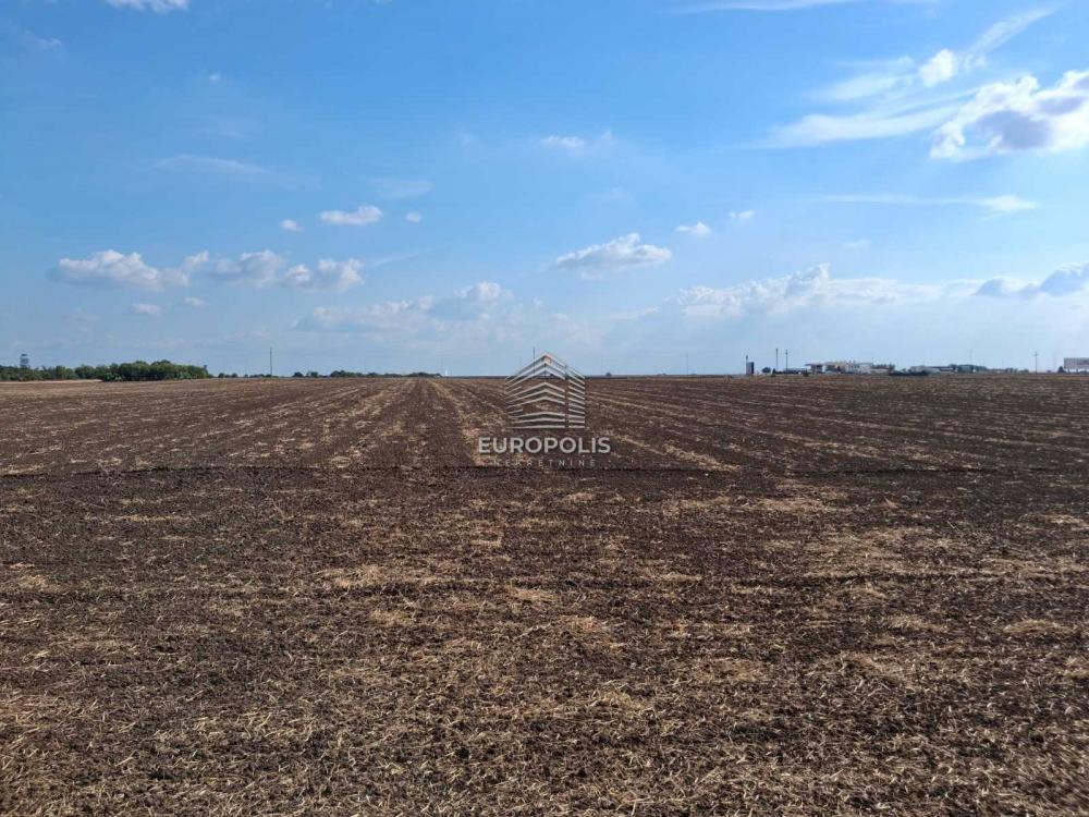 Plac kod Dobanovačke petlje ID#10452
1.500.000 €