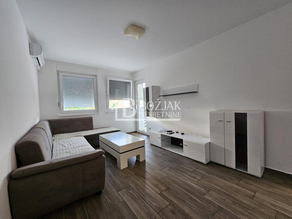 Jednoiposoban stan, Mala Amerika ID#2787
350 €