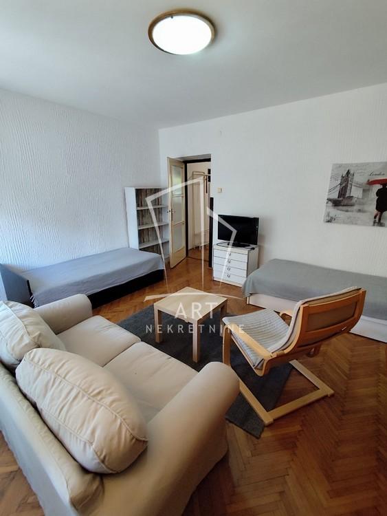 Atraktivan 1.5 stan ID#16627
580 €