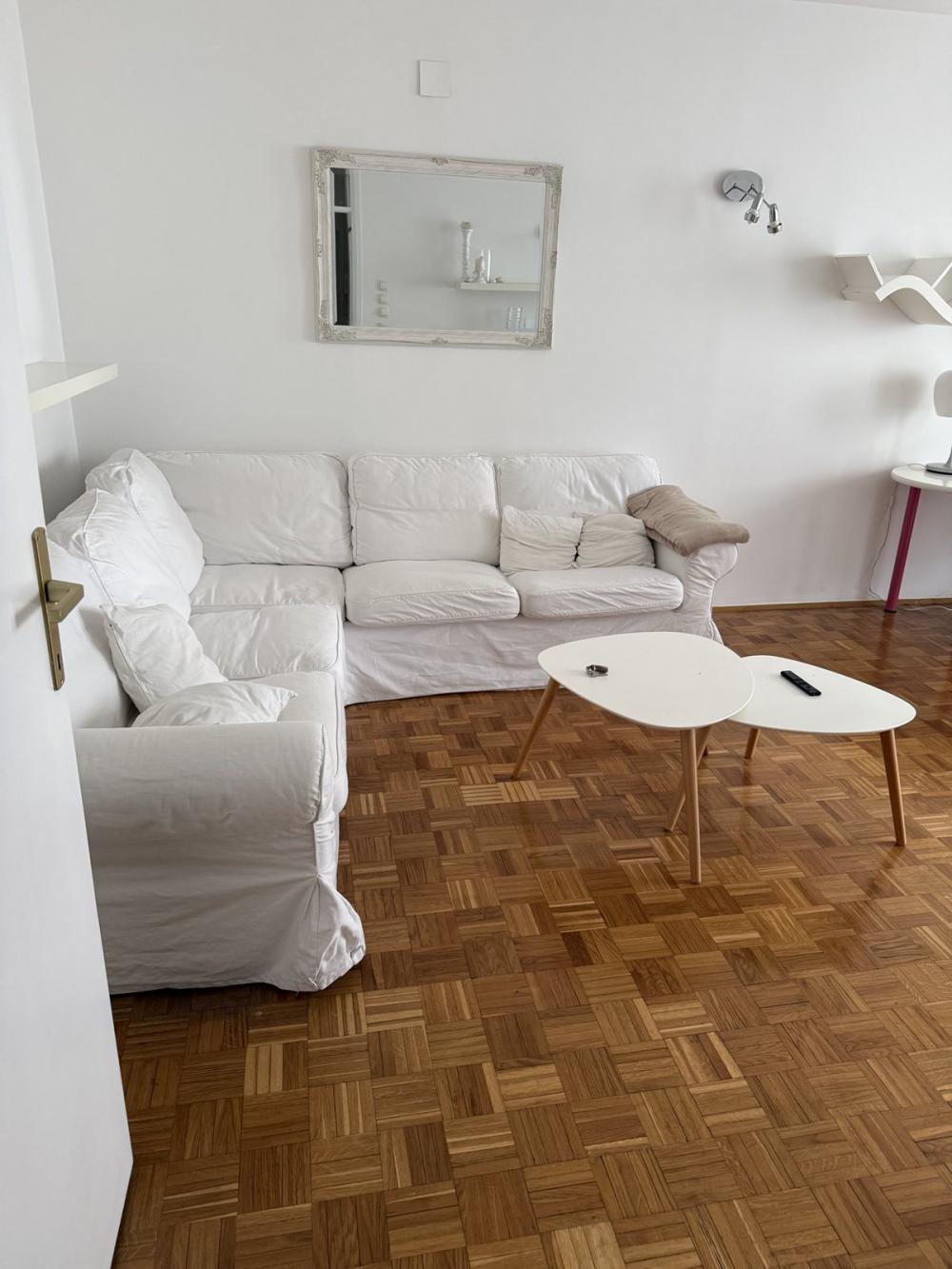 Arena,dvosoban,renoviran,useljiv ID#19582
850 €