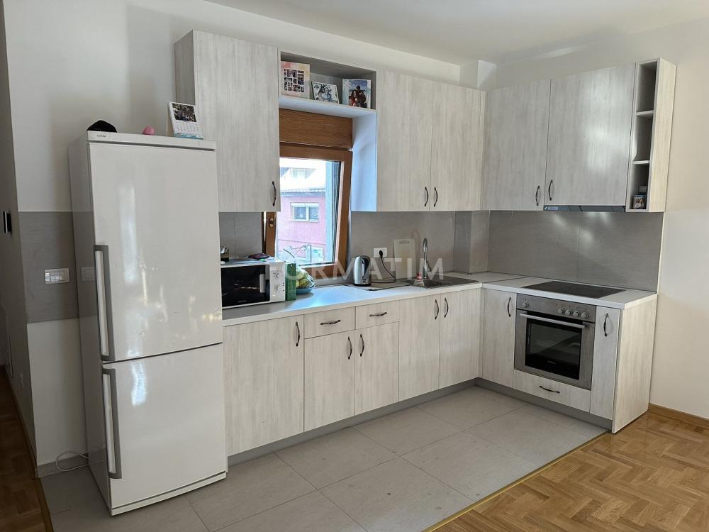 Novogradnja, 3.5, cena sa garažom ID#2977
950 €