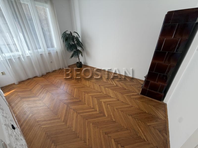 Centar - Skupstina #69219
700 €