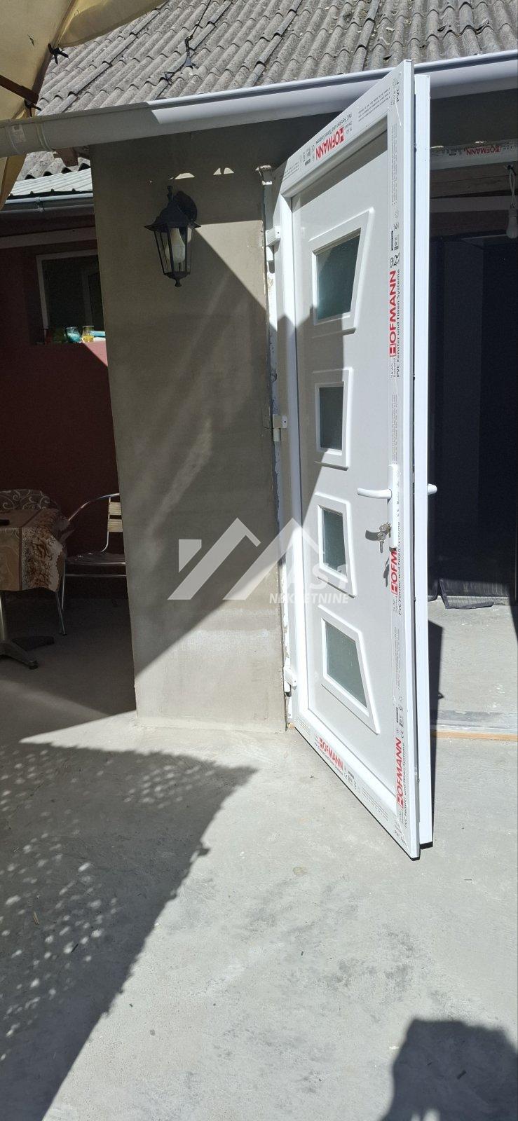 Izdaje se dvosoban stan na Podbari ID#8201
400 €