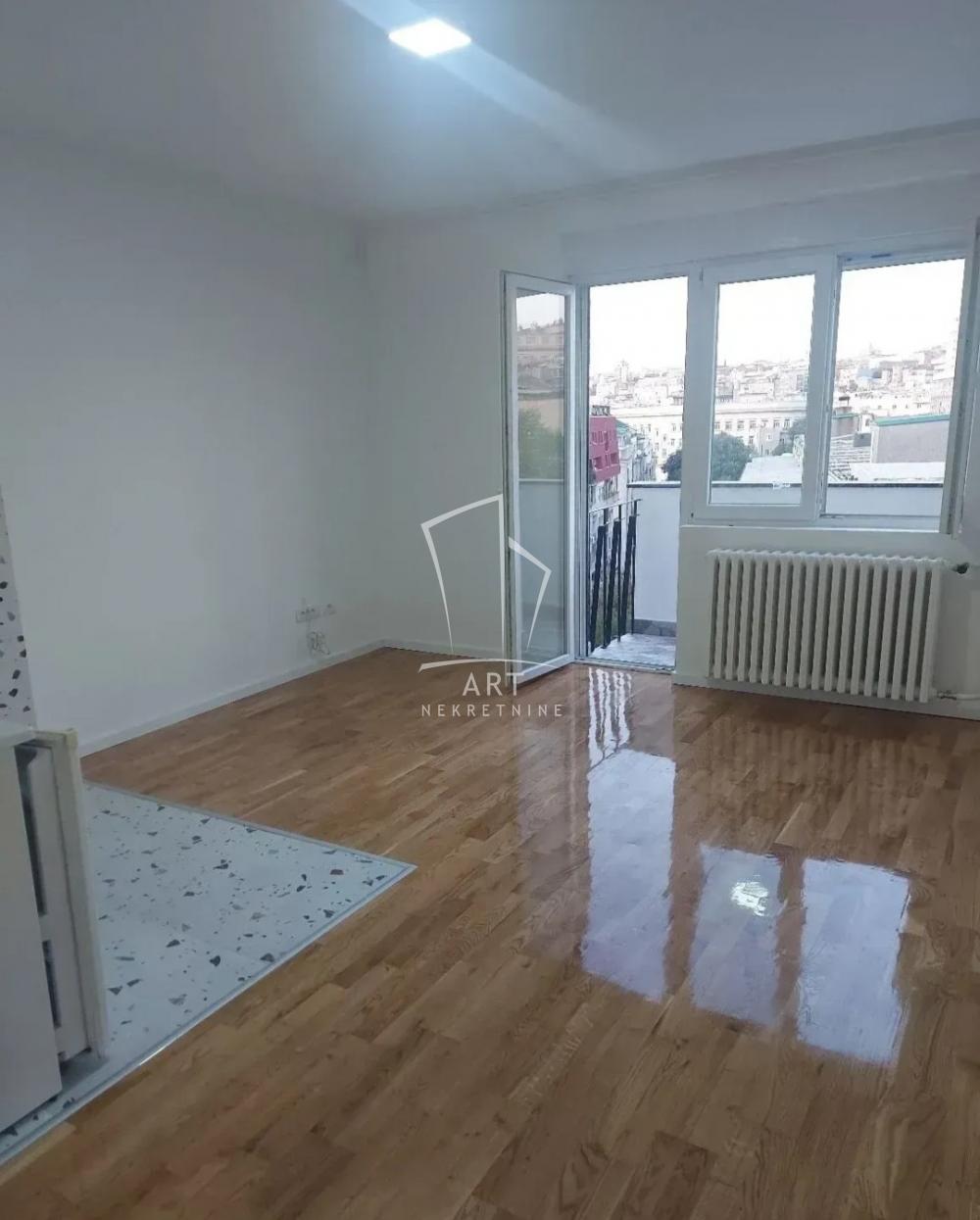 Centar, polunamešten stan ID#16521
750 €