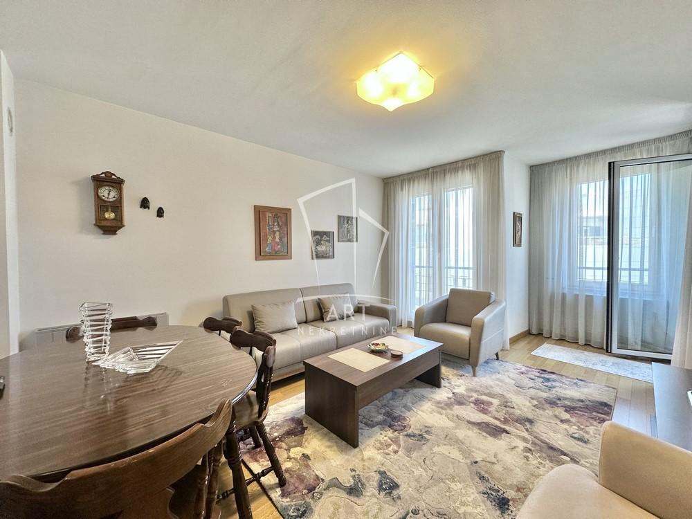 Hram Sv. Save, 63m2 ID#1091211
1.000 €