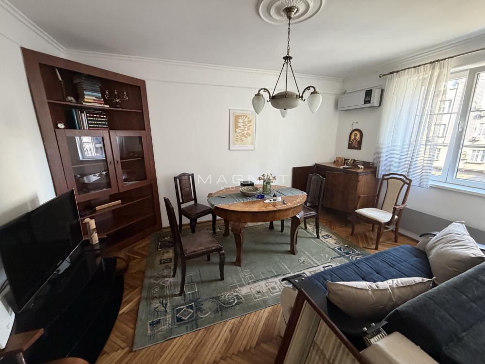 kod hotela Moskva - salonski stan ID#5853
950 €