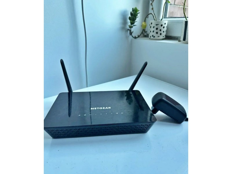 Netgear R6220 AC1200 5G Dual-Band Wi-Fi ruter – Gigabit