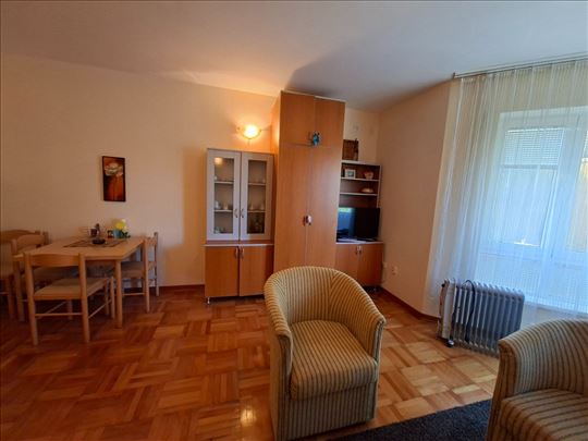 Garsonjera kod Sneznika 31m2+3m2
