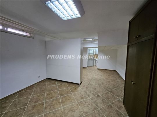 Bežanijska kosa 2, 35m2, odmah useljiv