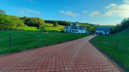 Avala,lux kuća, veliko imanje ID#10088