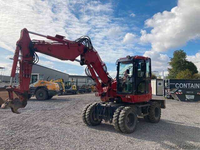Točkaš bager
KOMATSU PW98MR-10