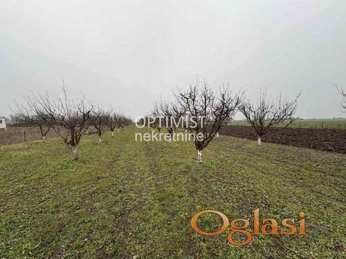Plac Ugrinovci centar - 10 ari ID#3265
