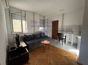 Izdavanje Stan - Novi Sad, Detelinara: Avijatičarsko naselje
