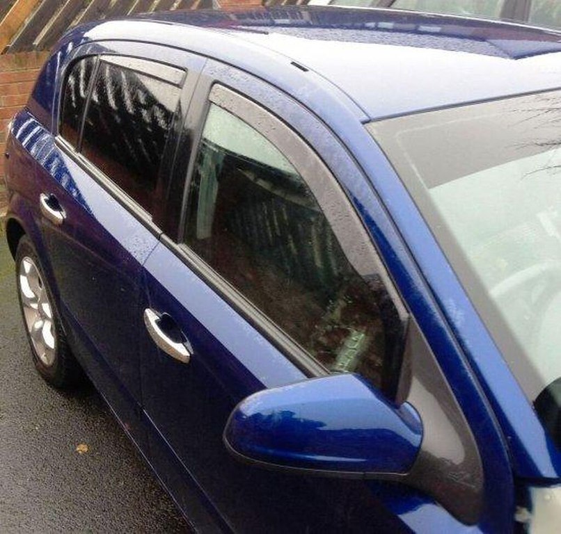BOCNI VETROBRANI DEFLEKTORI USMERIVACI CITROEN C8 (4 | NOVI Bocni