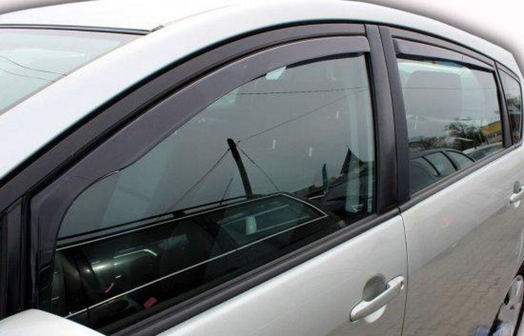BOCNI VETROBRANI DEFLEKTORI USMERIVACI VOLVO S40 V40 (04-12) | NOVI