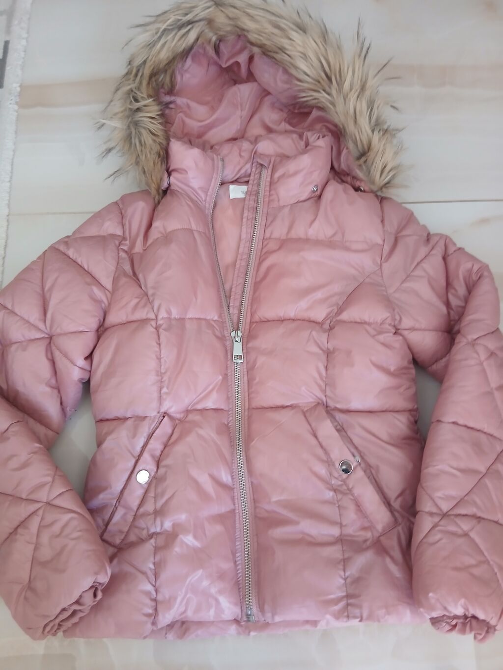 Ženska jakna – 2 komada 1) H&M puf jakna s kapuljačom - Boja