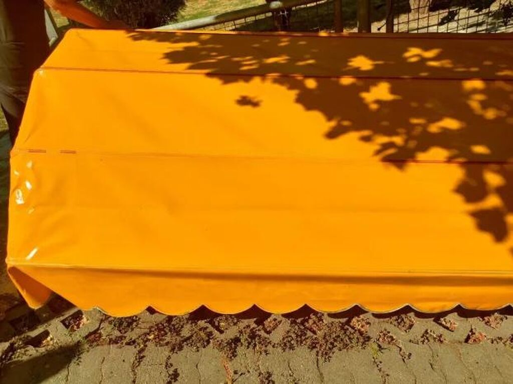 FABRIČKA CERADA TENDA 3.20 | Polovna korišćena cerada tenda potpuno