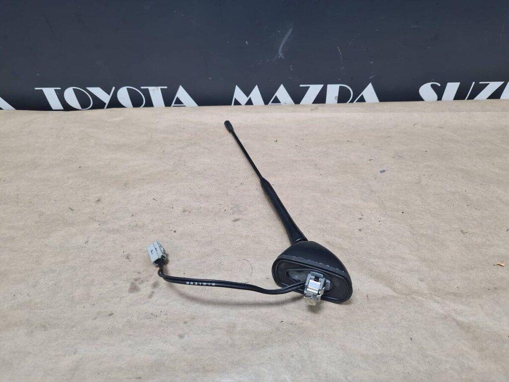 KROVNA ANTENA ZA SUZUKI GRAND VITARA OD 2005. DO 2010. GOD