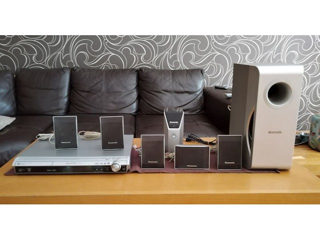 Panasonic SA-HT545 5.1 Kućni bioskop / DVD Sound System