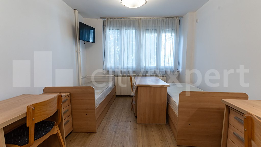 Poslovni prostor za izdavanje BEZ PROVIZIJE: Garsonjera, 105m², Zrmanjska, Čukarica - 1200€