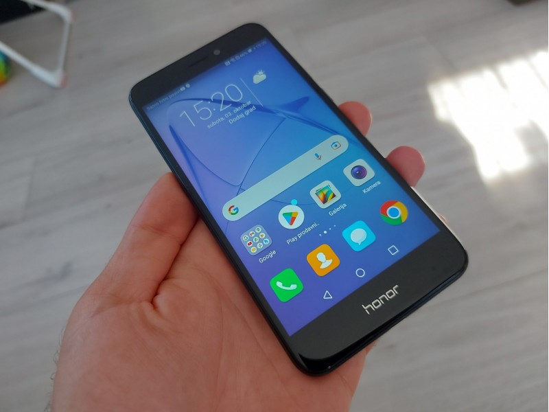 Honor 8 lite
