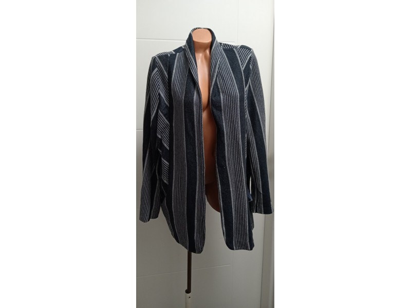 7. Zizzi kardigan vel M-38 kao Nov