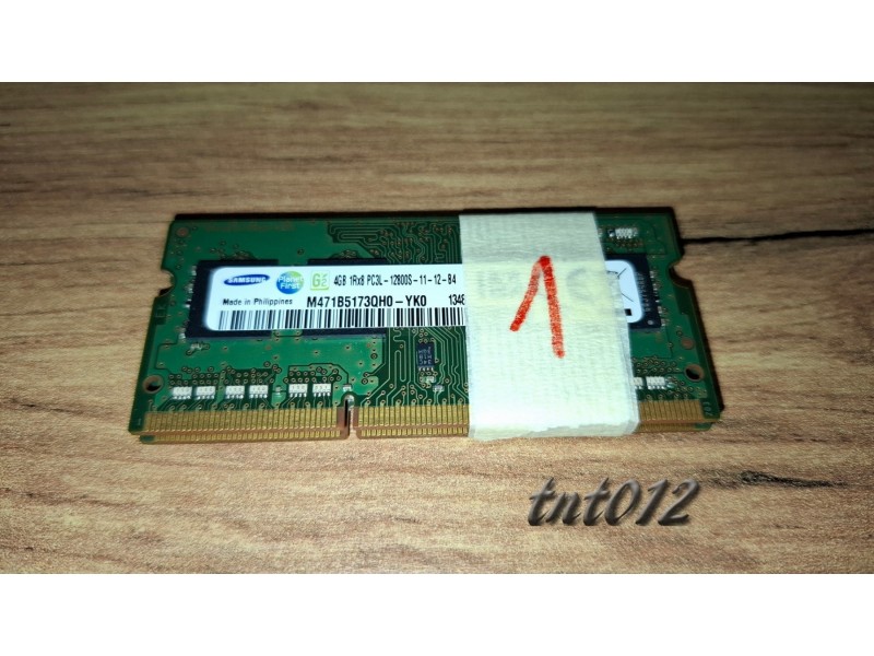 == 2 x 4Gb DDR3L RAM memorija za laptop ==