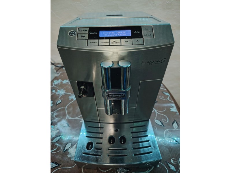 Aparat delonghi primadonnaS
