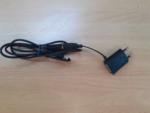 Original ZTE punjač za mobilni telefon + USB kabl