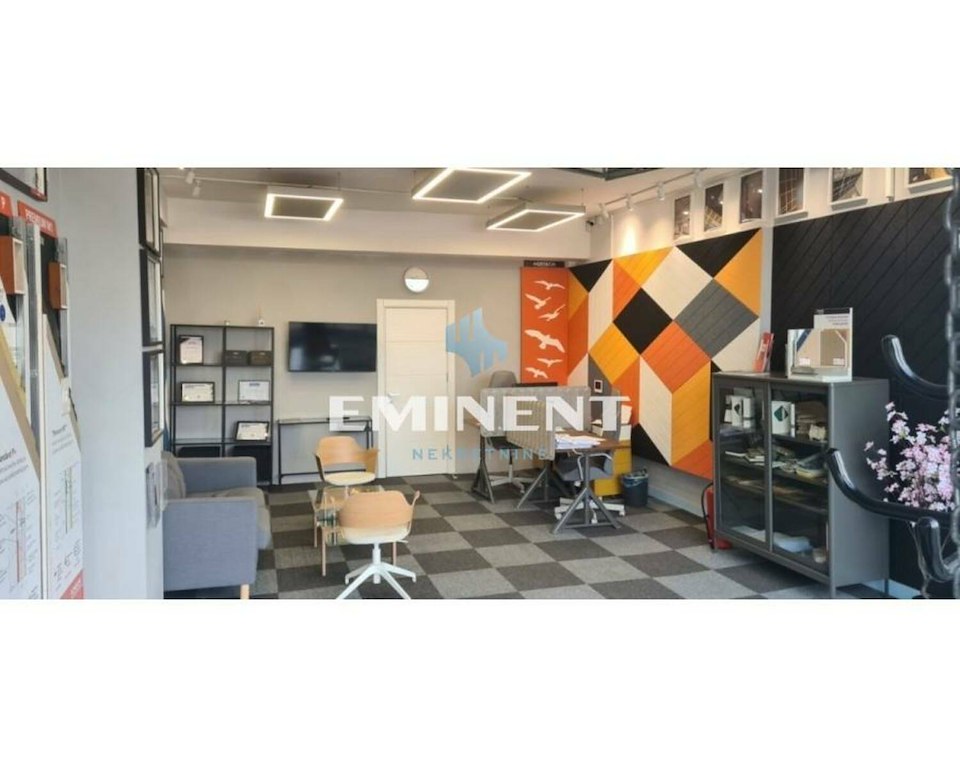 Poslovni prostor / Lokal, Beograd – Bački Ilovik | Izdavanje · 110m² · 750€
