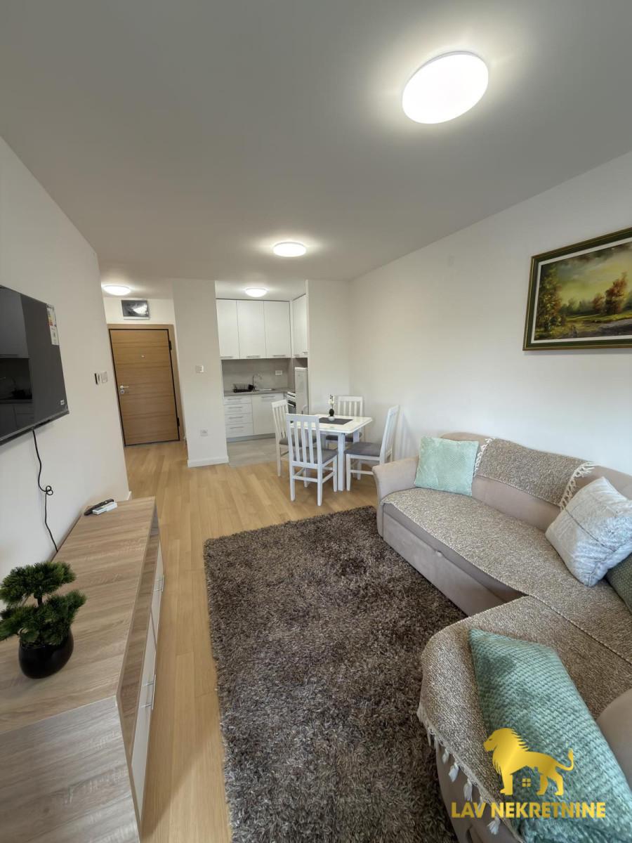Jednoiposoban stan za izdavanje, Satelit, Novi Sad, 36m², 550 €/mes