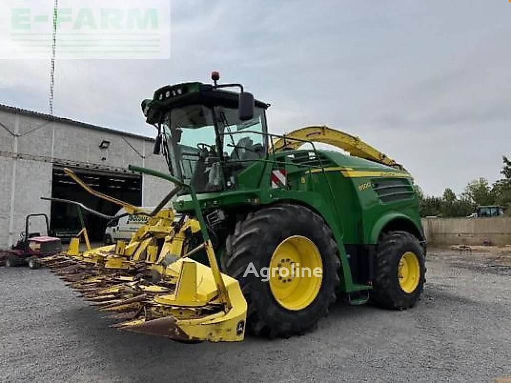 John Deere 8500 krmni kombajn